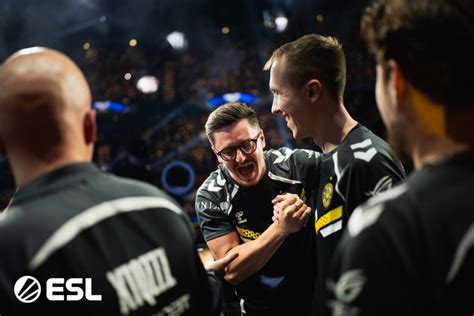 Cs2 Ropz Cita Diferenças Entre Liderança De Apex E Karrigan Game Arena