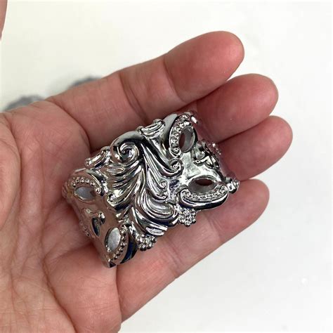 Godinger Silver Napkin Rings Set Of Four Metal Baroque Swirl Etsy