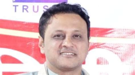 Abhishek Ghosalkar Ex Shiv Sena Mlas Son Abhishek Ghosalkar Shot At In Mumbai Video Mumbai