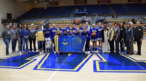Photo Gallery Flying Queens Celebrate 1700 Wayland Baptist
