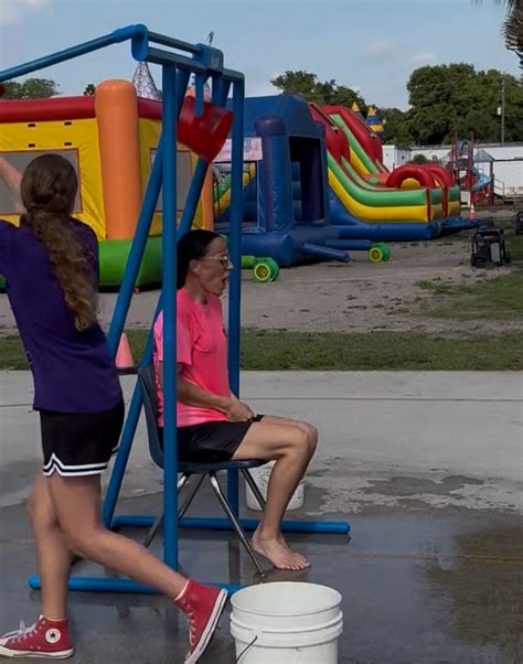 Fairlawn Elementary Fairlawn Elementary Magnet School