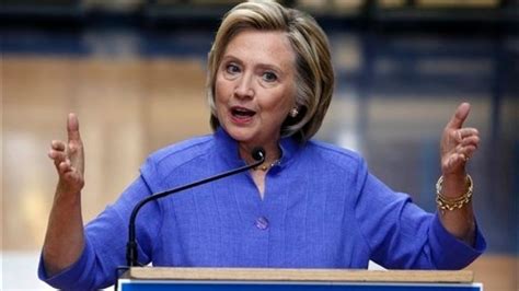 Hillary Rodham Clinton Returns To Wellesley College To Deliver 2017