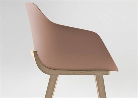 Jean Louis Iratzoki Designs First Bioplastic Chair