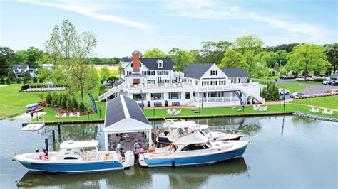 Get Away The Oaks Waterfront Hotel In Easton Maryland