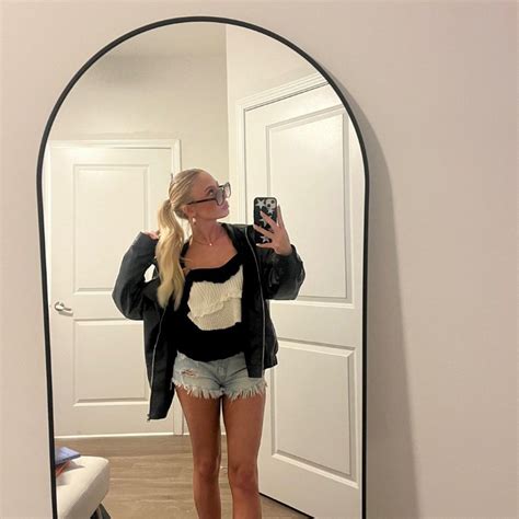 Celia Braud Celia Braud Snapchat Stories Spotlight And Lenses