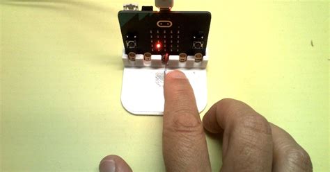 Microbit Single Tap Morse Keyboard By Loreto Dumitrescu Download Free