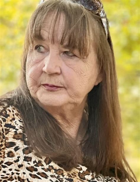 Jennifer Eckerts Instagram Twitter And Facebook On Idcrawl