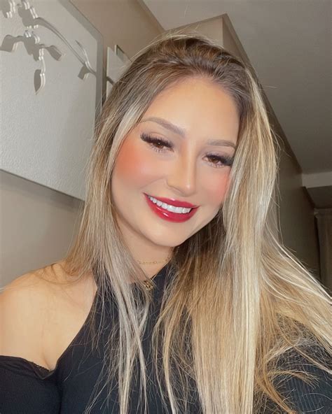 Emanuelly Coelli Mcoelli • Instagram Photos And Videos