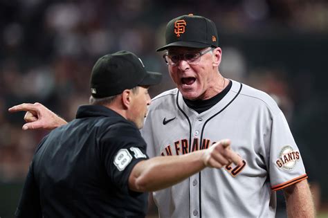 Sf Giants Lose Game Tying Hr As Bad Behaving D Backs Fan Strikes Again