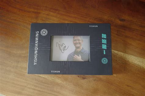 Konečně Mám Podpis Tima Cooka Letem Světem Applem