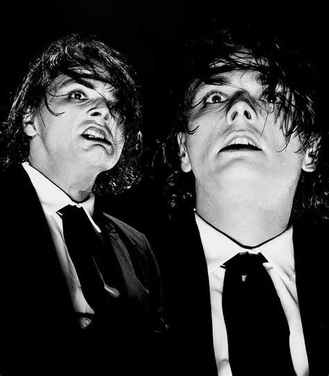 Gerard Way Mcr Gerard Way My Chemical Romance Gerard And Frank