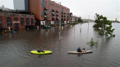 Tom Costello Pictures Of The Year