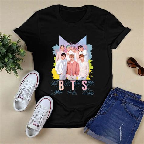 Bts Members Signature T Shirt Lesgusa