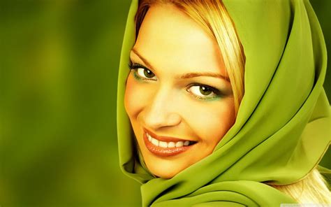 Women Smiling Wallpapers Wallpaper Cave