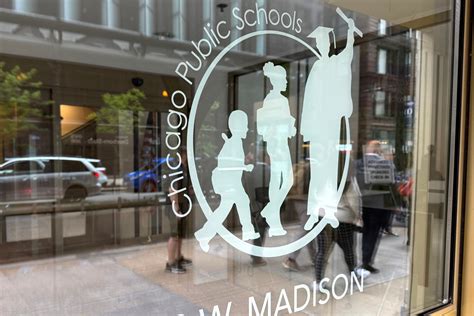 A Lack Of Latino Finalists For Chicago Public Schools Ceo Draws Ire