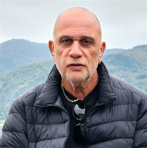 יאיר עדיקה Facebook