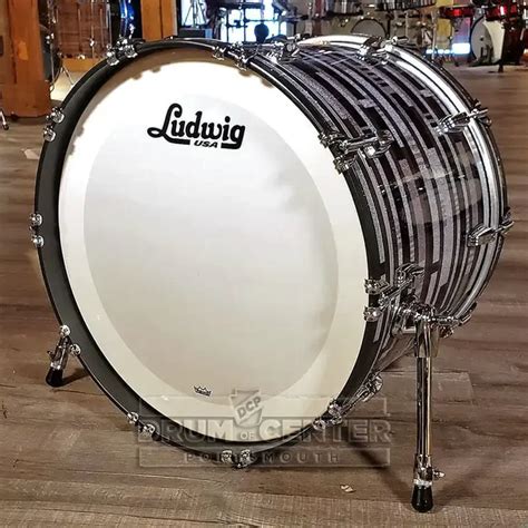 Ludwig Classic Maple Digital Black Sparkle 22×16 Bass Drum — Acoustella