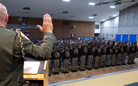 Graduating Class Numbers 101 Officers At Chp Academy Escalon Times