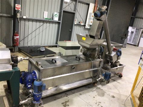 Lot 2 Oliomio 200 Italian Olive Oil Press Auctionsplus