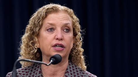 Debbie Wasserman Schultz Why Are Democrats So Mad At Dnc Chief Debbie