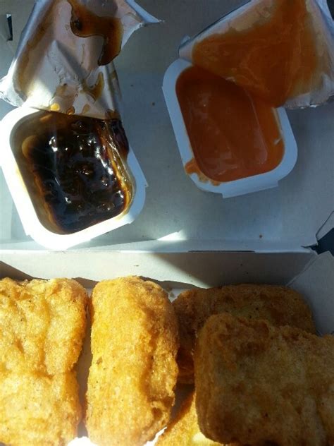 Burger King Chicken Nuggets With Buffalo Hot Sauce