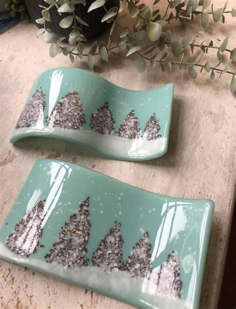 Pin By Tonya Cole On Glass Fusion Fused Glass Dishes Glass Christmas