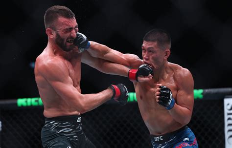 Mohammad Yahya Recibe Una Brutal Paliza En Ufc Fight Night El árbitro