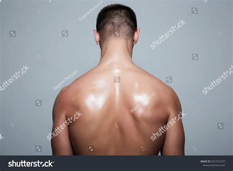 Bodybuilder Back Naked Body Muscular Man库存照片 Shutterstock