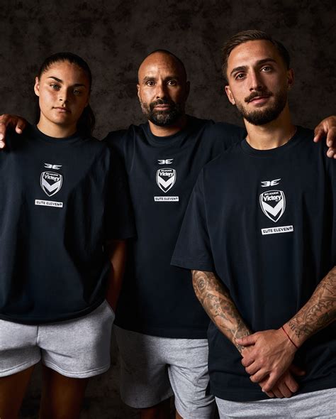 Elite Eleven 🚨𝘾𝙇𝘼𝙎𝙎𝙄𝘾 𝙃𝙊𝙊𝘿𝙄𝙀 𝙂𝙄𝙑𝙀𝘼𝙒𝘼𝙔 🚨 To Celebrate The Launch Of Our 𝘊𝘭𝘢𝘴𝘴𝘪𝘤 𝘏𝘰𝘰𝘥𝘪𝘦𝘴 We Are