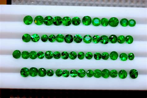 10 Carats Round Emerald Green Loose Tsavorite Garnets Folkmarketgems
