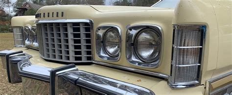 1976 Ford Thunderbird Parked For 31 Years Has Charming Exterior Divine