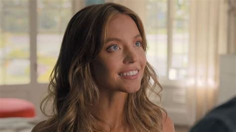 Sydney Sweeney Doesnt Care What You Think About Her Viral Fashion Choices I Dont Really Let