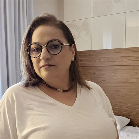 זרוע היבשה Israeli Ground Forces לא מצטערת לרגע לכבוד הגיוס היום של לוחמות חיל התותחנים