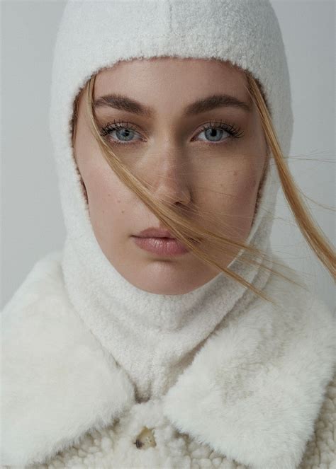 Lara D Amaze Models