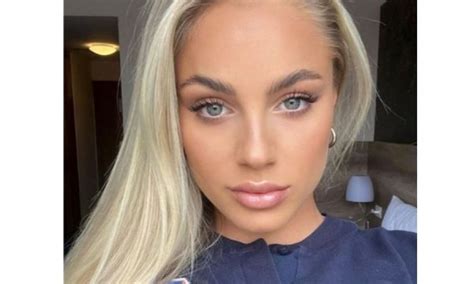 Futbollistja Më Hot E Planetit U Vesh Si Mace Për “halloween” Shikoni Fotot E Kroates Anna