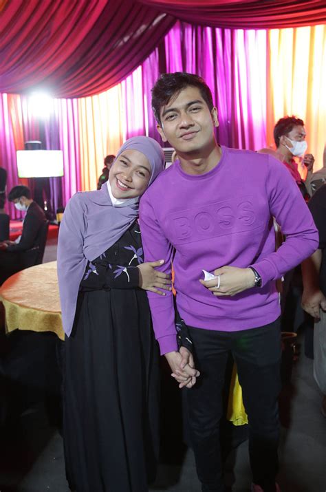 Ramai Diisukan Cerai Ria Ricis Diduga Hapus Foto Bareng Teuku Ryan Di Instagram