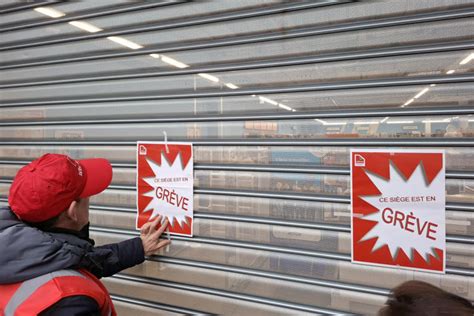 Grève Générale Une Délégation Syndicale Setca Cne Ferme Des Commerces Du Centre City 2 à Bruxelles