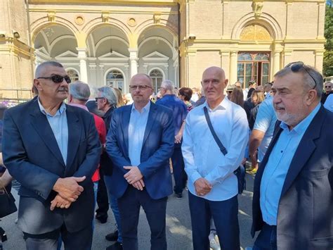 Slobodana Čimbura Bobu Na Vječni Počinak Ispratili I Ogulinci Og Portal