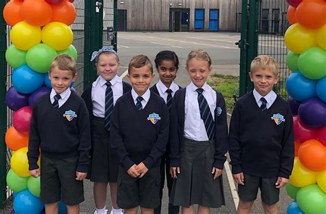 Bromham Pupils Given A Warm Welcome Back To School Bedford Independent
