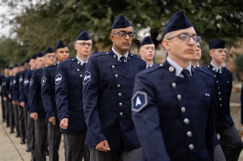 New Us Air Force Pt Uniforms Delayed Again Until November