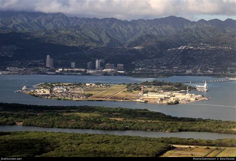 Airport Photo Of Honolulu Ford Island Nalf Phnp Nps Closed In