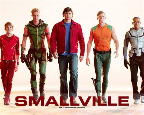 Smallville Smallville Wallpaper 3036538 Fanpop