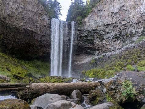 Tamanawas Falls A Must See Waterfall Hike In Oregon