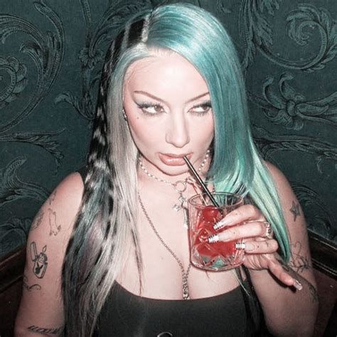 Pin On 𝐕𝐀𝐍𝐈𝐋𝐋𝐀𝐌𝐀𝐂𝐄