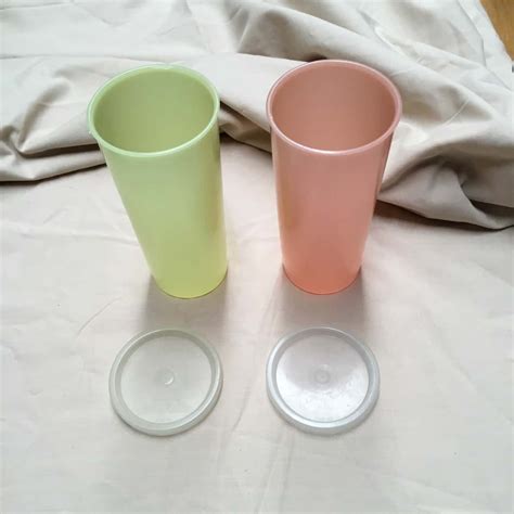 Two Vintage Tupperware Liquid Drink Containers Cups S