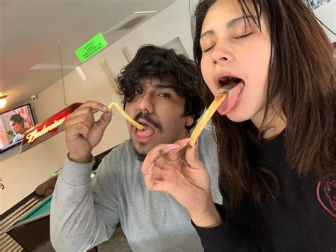 Hannah Diver 👄 💚💚 Instagram