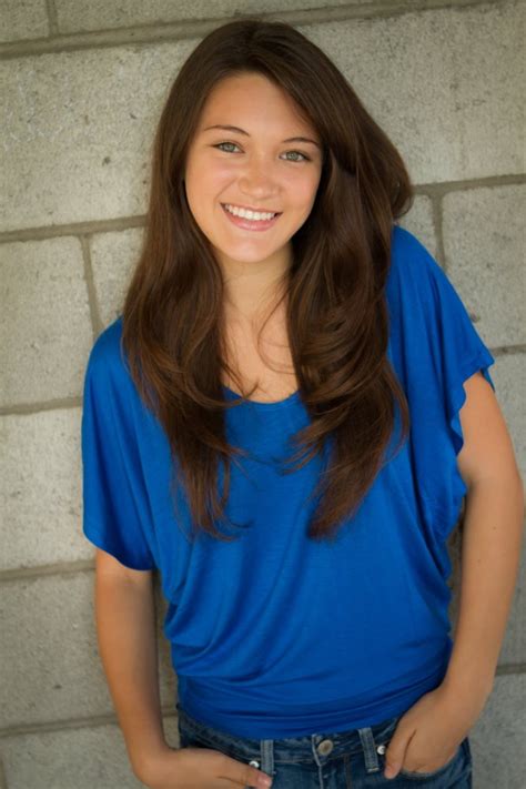 Poze Isa Briones Actor Poza 4 Din 13 Cinemagiaro