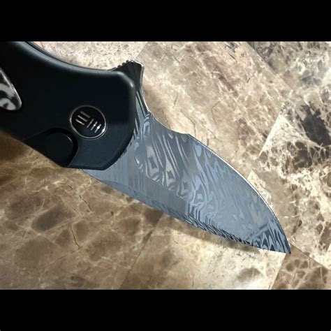 Bladebinge We Knives Kitefin Fafnir Damasteel Carbon Fiber