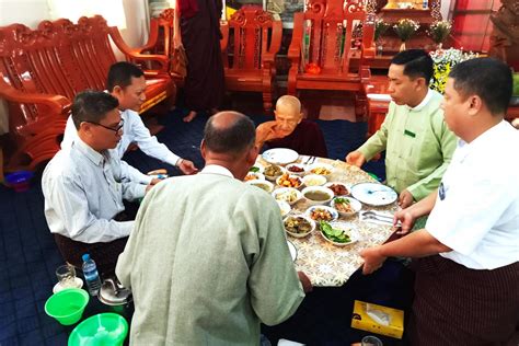 သံတွဲမြို့၌ ၄၄ ကြိမ်မြောက် စုပေါင်းမဟာဘုံကထိန်လျာ သင်္ကန်းဆက်ကပ်လှူဒ