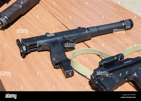 Russian Weapons Submachine Gun Aek 919k Kashtan Personal Defense